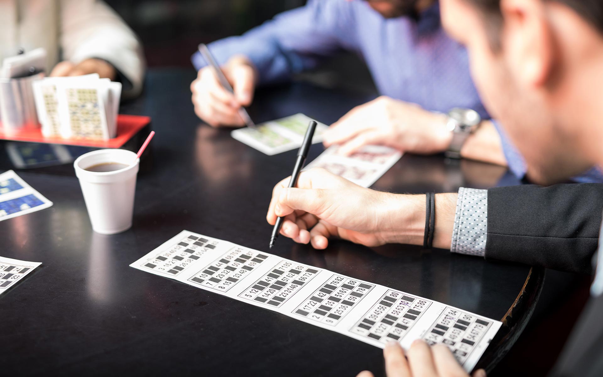 How to Play Bingo - Find A Complete Beginner's Guide