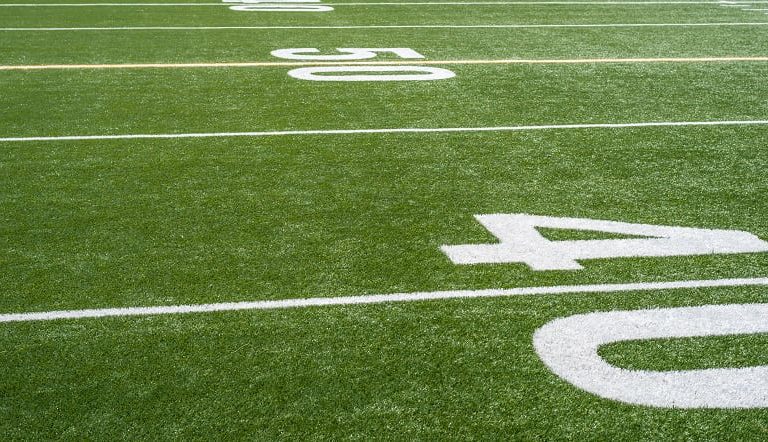 Which Player Has The Most Receiving Yards In A Super Bowl?